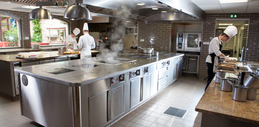 Mettez votre cuisine aux normes pour prévenir les risques sanitaires